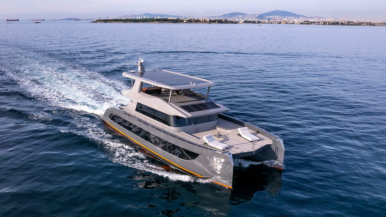 VisionF Yachts VisionF 82: 24 metri di spazio, eleganza e sostenibilità ...